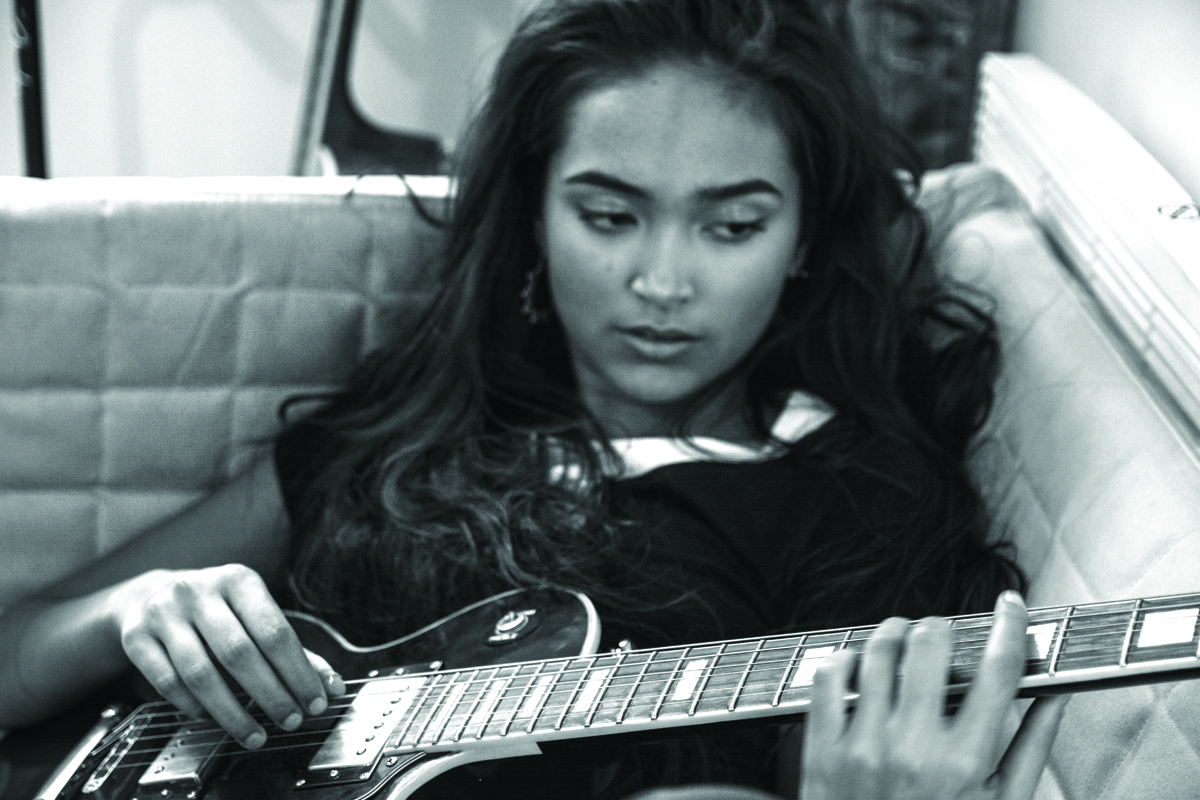 Roundtable: The self-education of Joy Crookes – Bella Webb